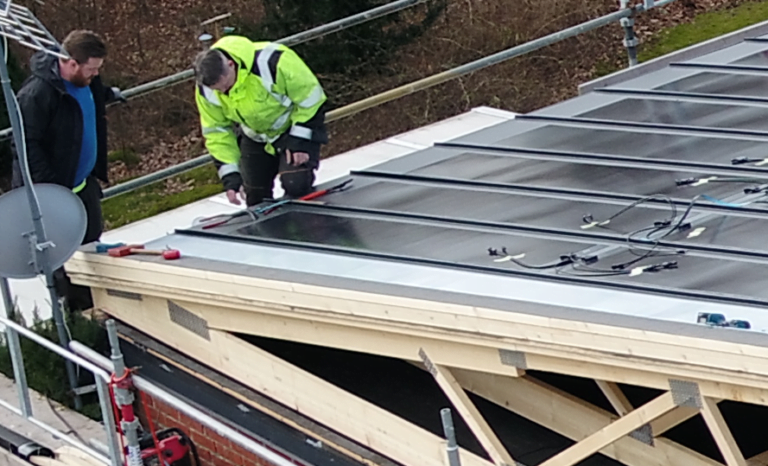 Lindab SolarRoof integreret solcelletag Pris 2023